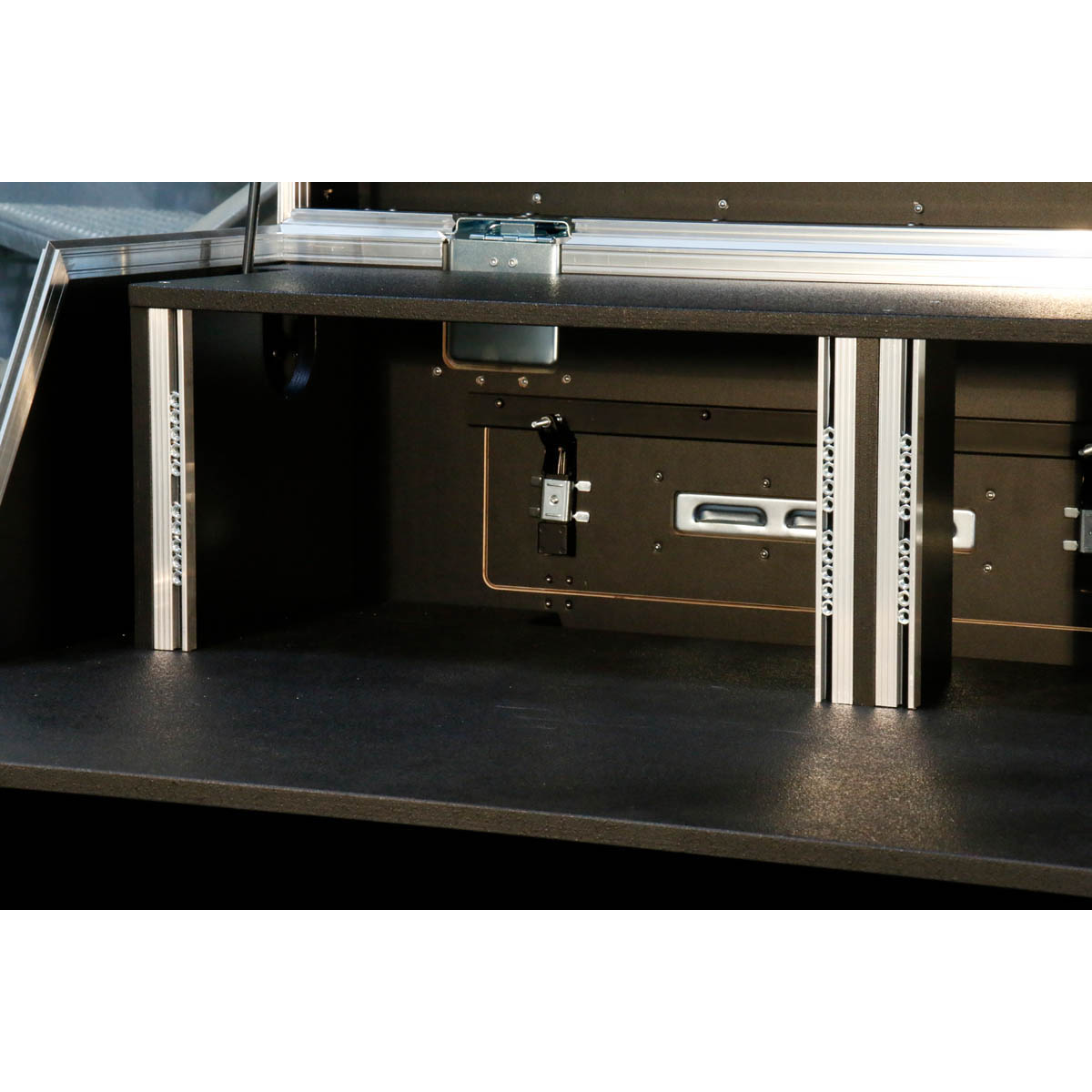 mobile Production Rack | Megacase